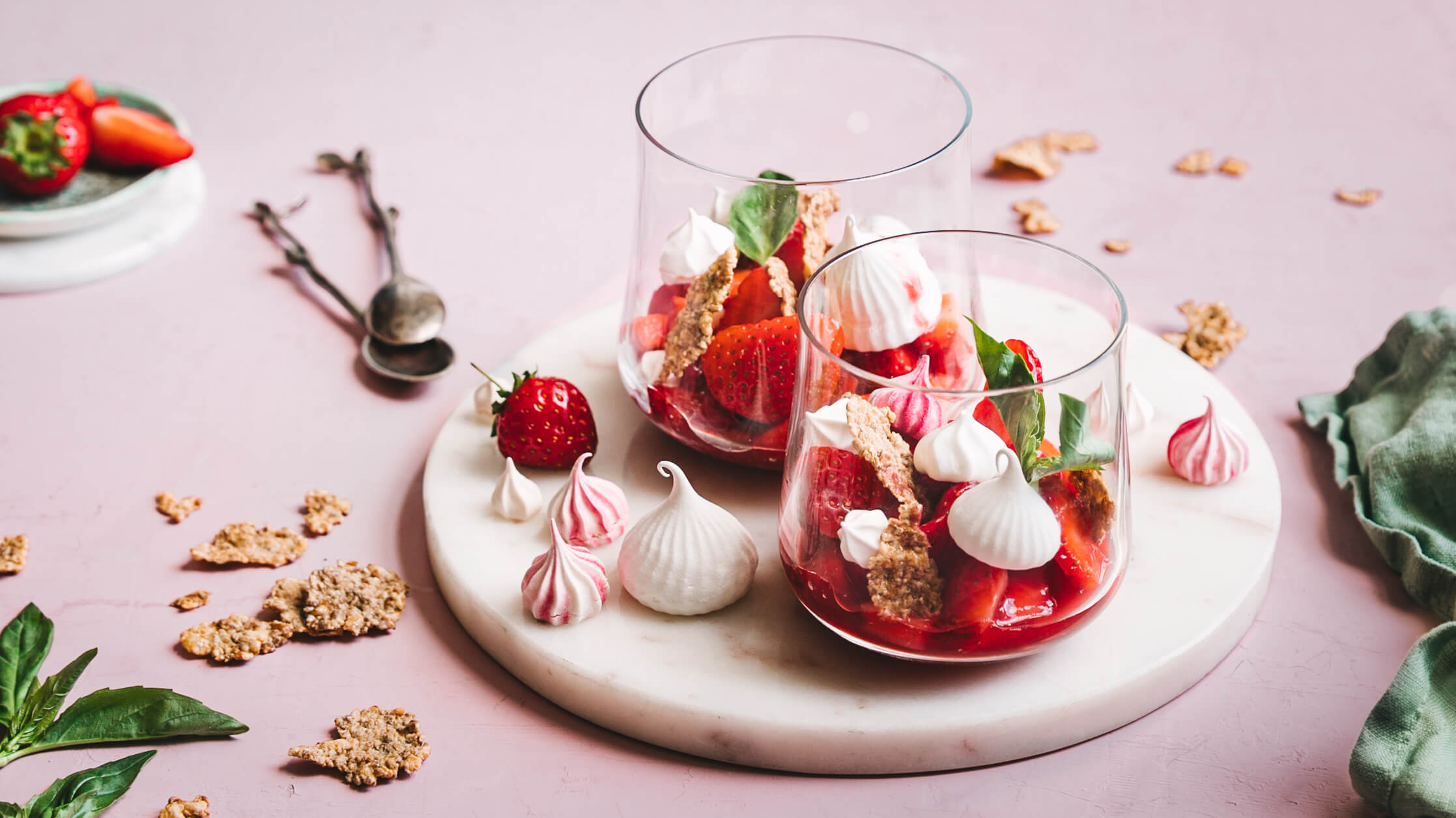 Delicias de cereales con merengue de fresa FITNESS®