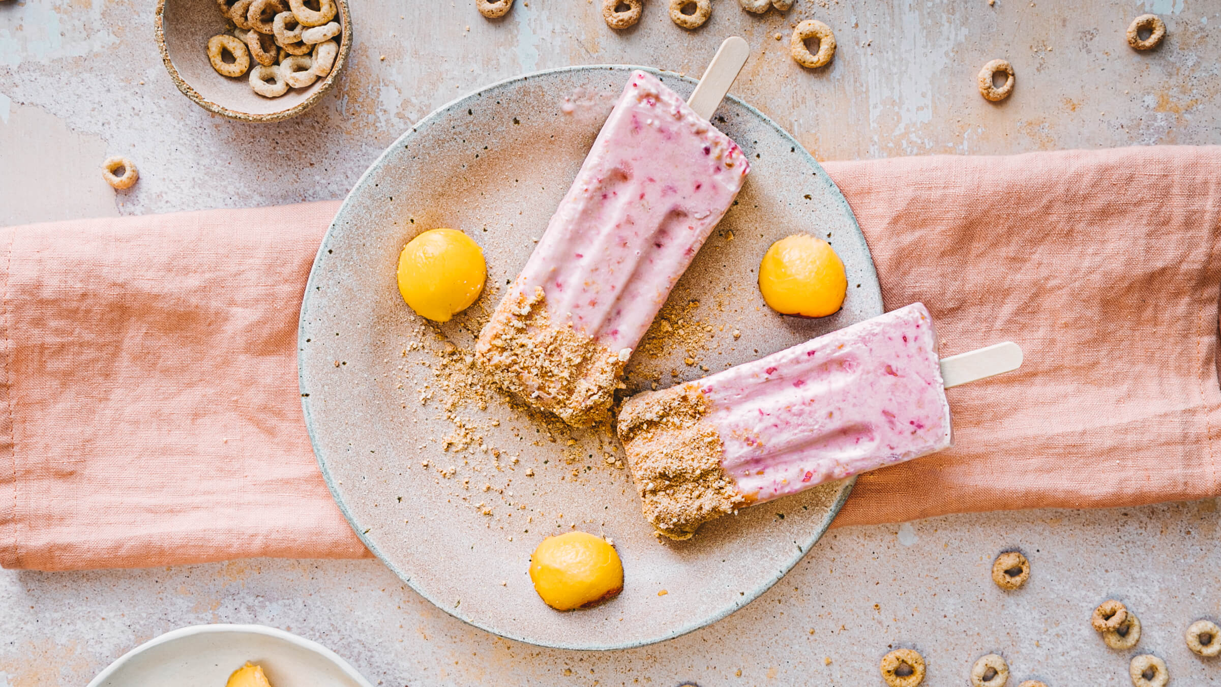 CHEERIOS® sommer bringebær- og ferskenpopp